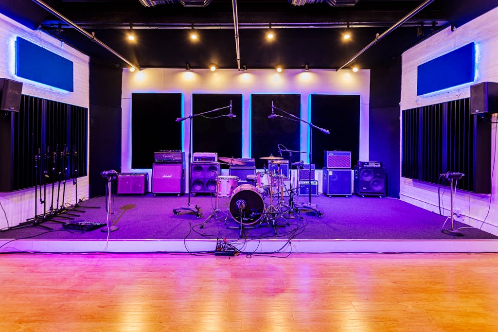 Skyline Studios - Live Room A - Private Home for Rent in Oakland - Swimply